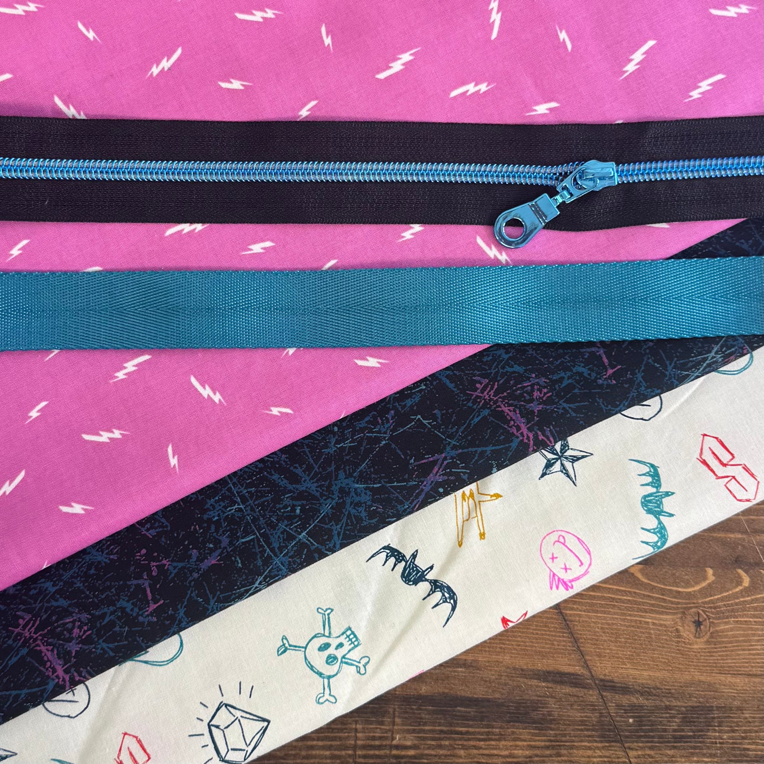 Easy Does It: Graffiti Lightning – Troll Brothers Quilt Designs